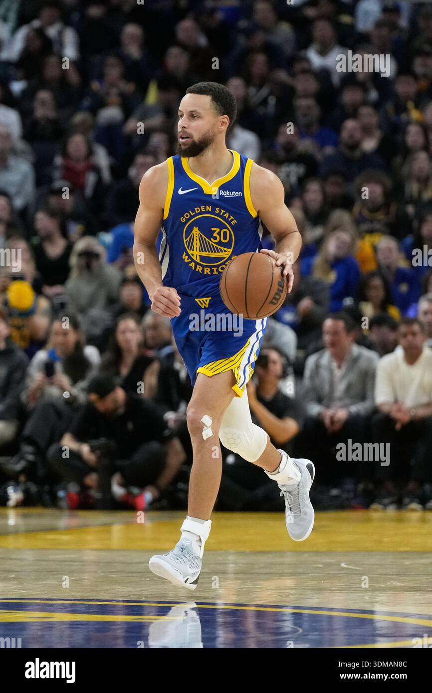 Golden State Warriors guard Stephen Curry (30) during an NBA basketball ...