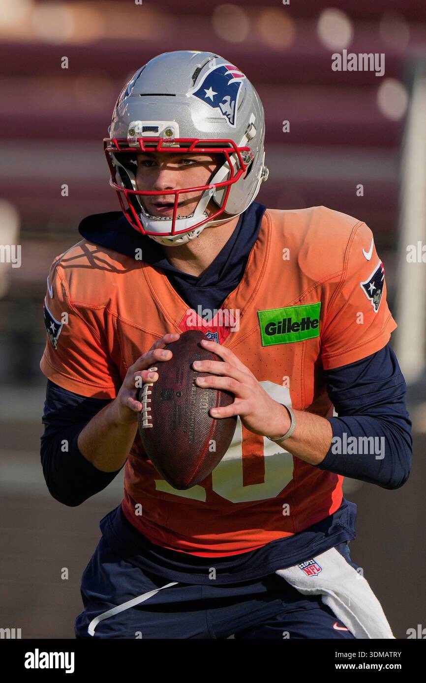 New England Patriots quarterback Drake Maye looks to pass during ...