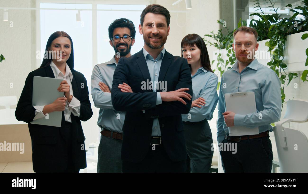 Confident business team multiethnic businessmen businesswomen posing ...