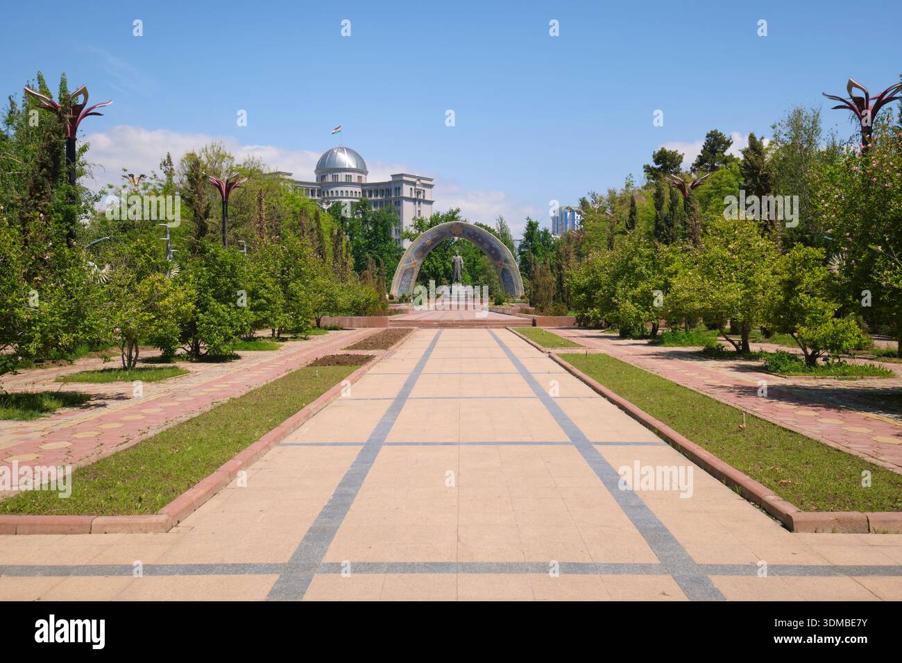 View of the large plaza in front of the sculpture. At the arch ...