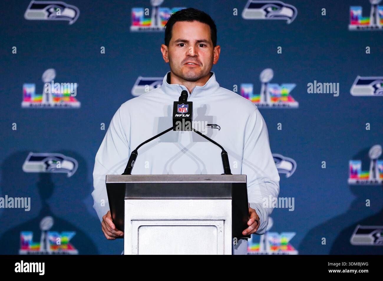 Mike macdonald seahawks 2026 hi-res stock photography and images - Alamy