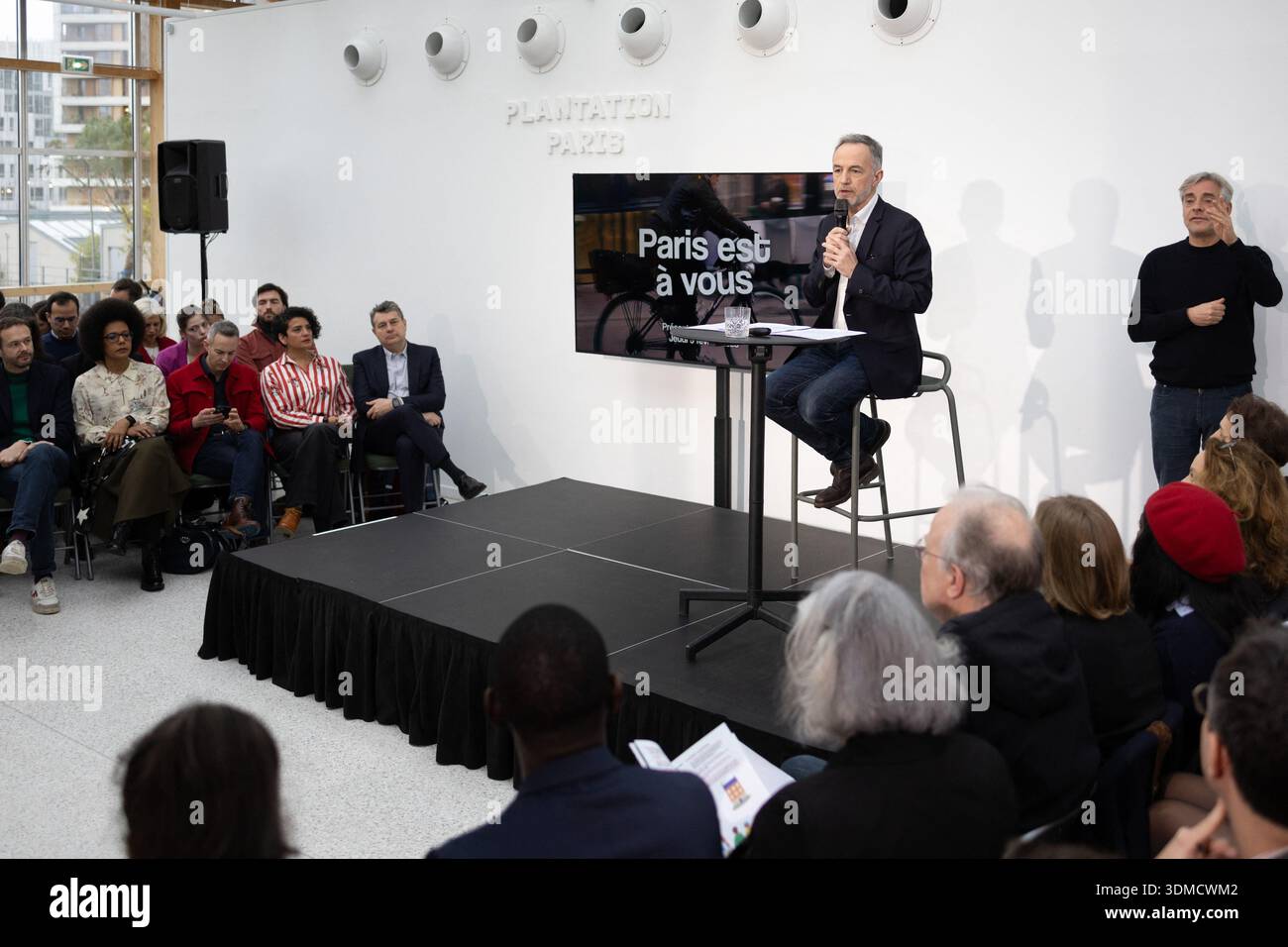 Socialistes et Apparentes' MP and candidate for mayor in Paris Emmanuel ...