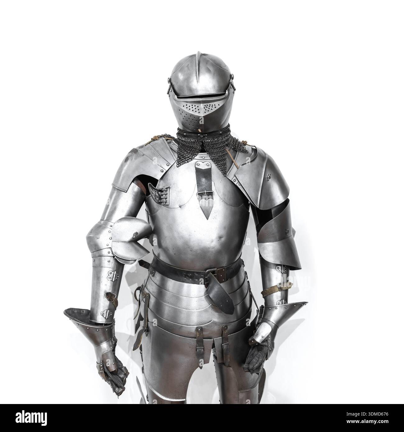 Medieval full plate armour hi-res stock photography and images - Alamy