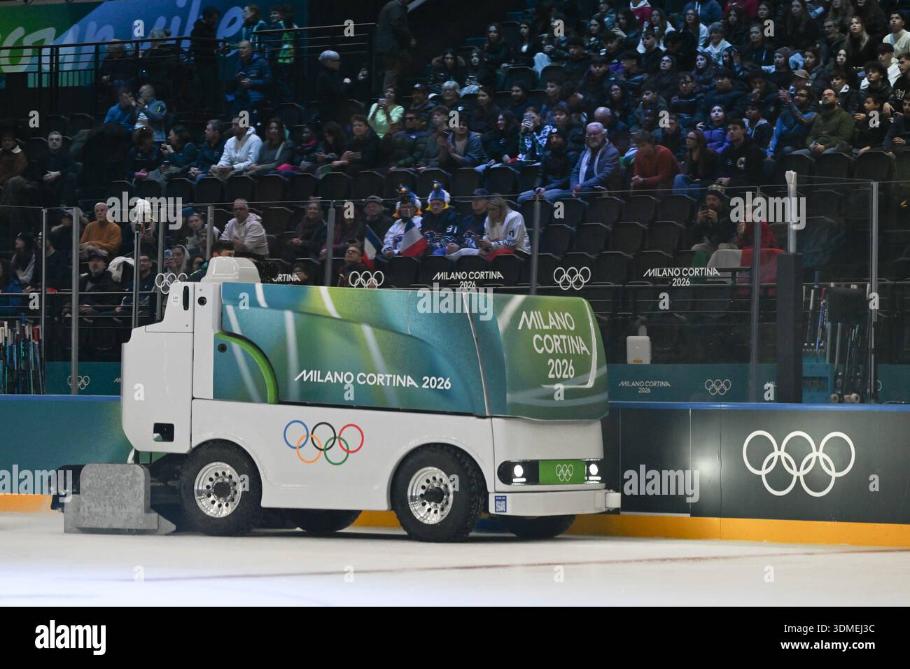 Ice machine before the match during Ice Hockey - Italy vs France ...