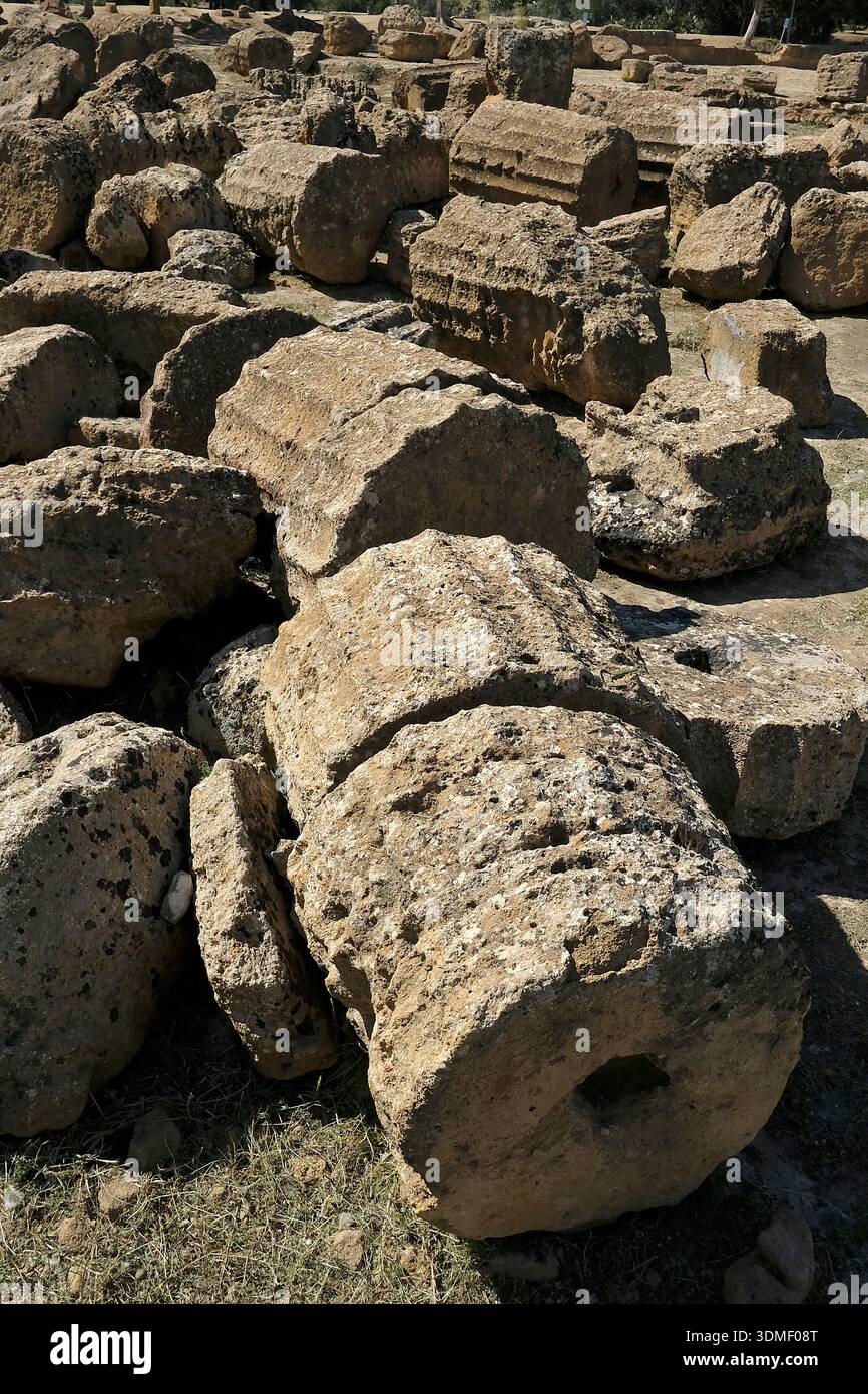 Italy, Sicily, Agrigento, Valle dei Templi, broken pillars of the ruins ...