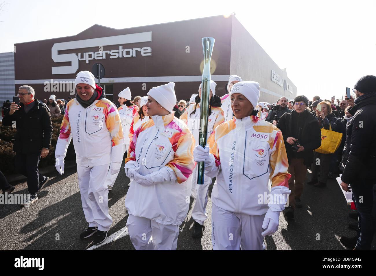 Pioltello, the journey of the Olympic flame for the XXV Winter Olympic ...