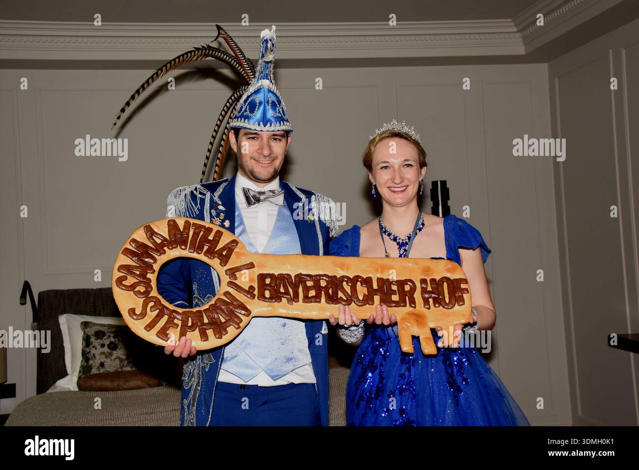 Faschingsprinzenpaar Prinz Stephan I. Prinzessin Samantha I. in der ...