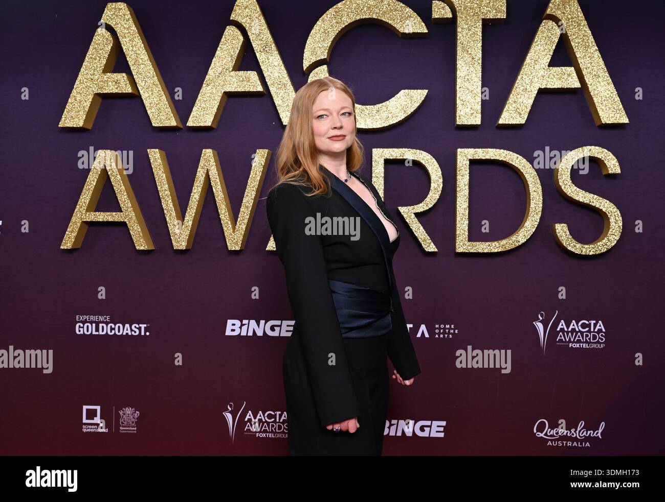 Sarah Snook is seen posing for a photo on the red carpet at the 2024 ...