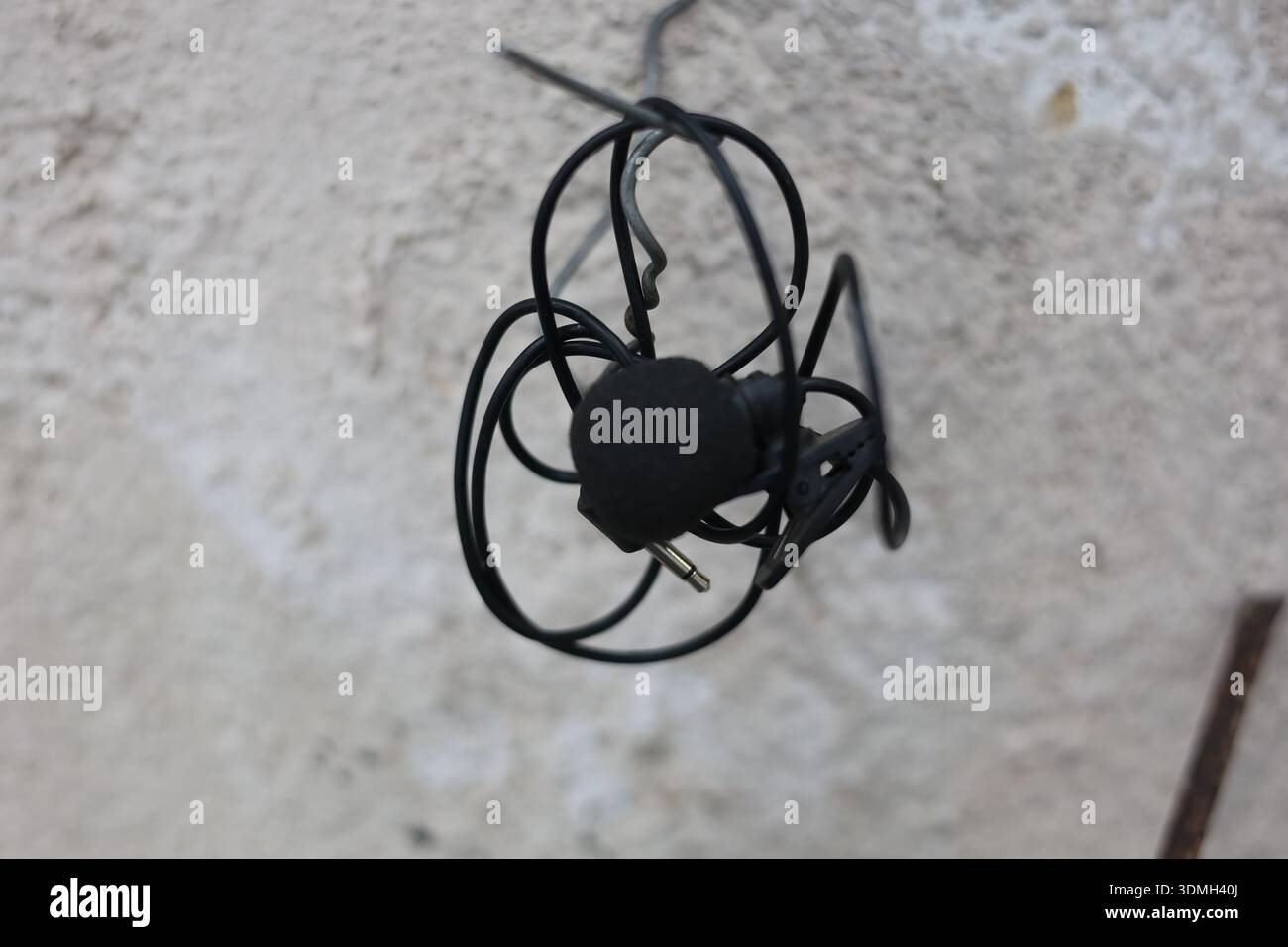 Clip on mic hi-res stock photography and images - Alamy