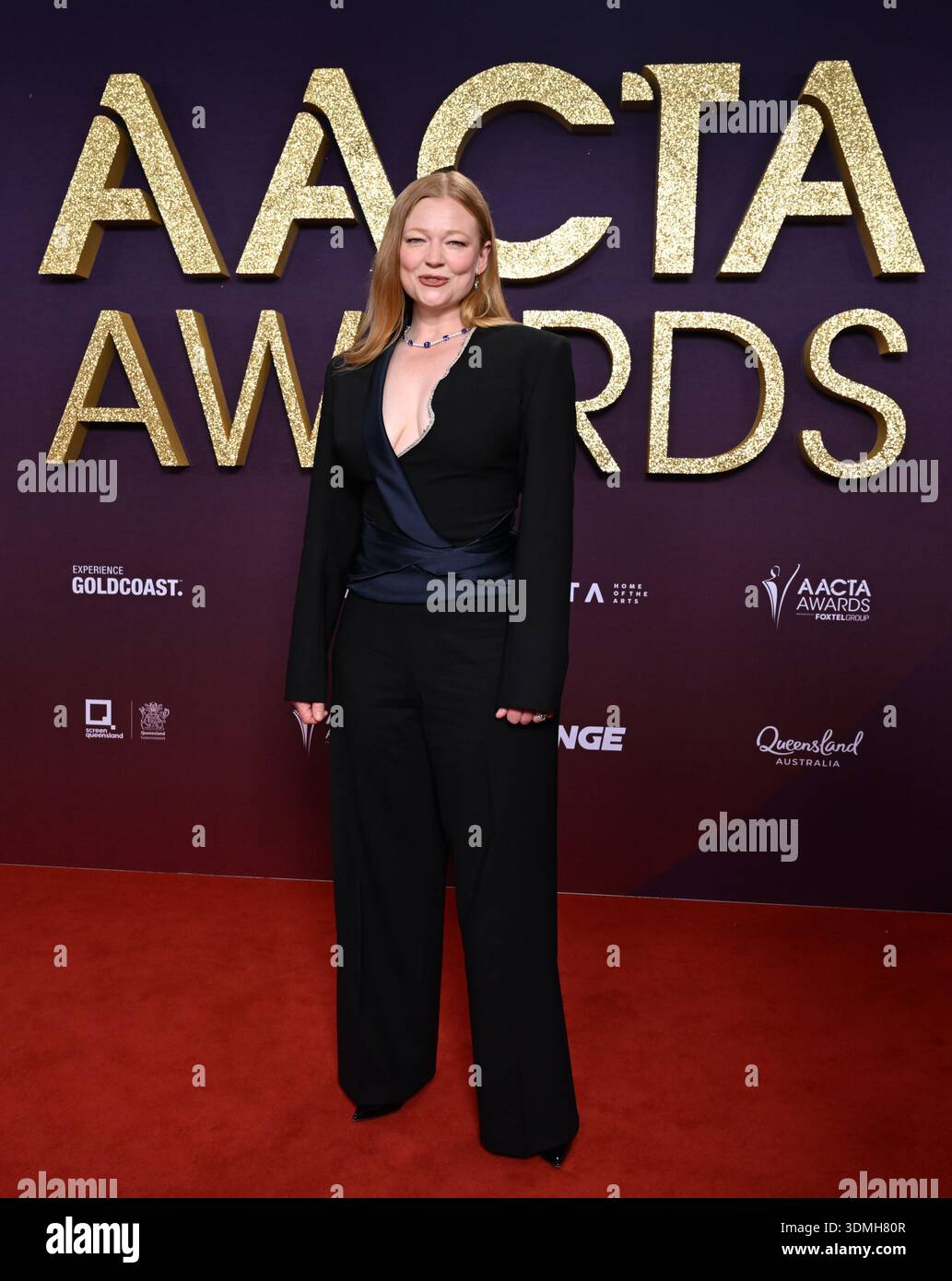 Sarah Snook is seen posing for a photo on the red carpet at the 2024 ...