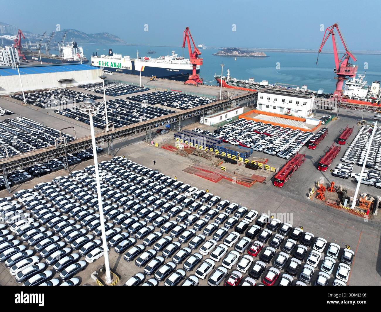 Ro-ro ships dock at Dongfang Port Terminal, loading export vehicles in ...
