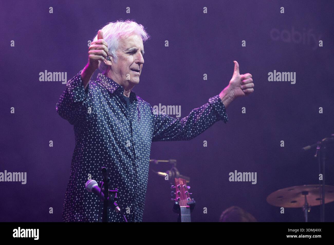 Singer Kiko Veneno performs during the festival Inverfest at the Circo ...