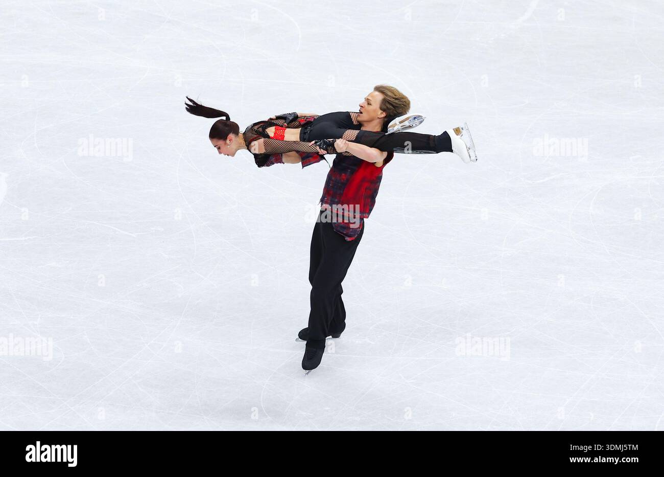 Georgia's Diana Davis and Gleb Smolkin during the Figure Skating Team ...