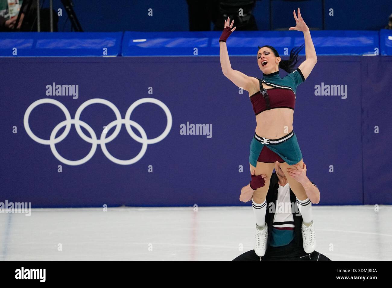Charlene Guignard and Marco Fabbri of Italy compete during the figure ...