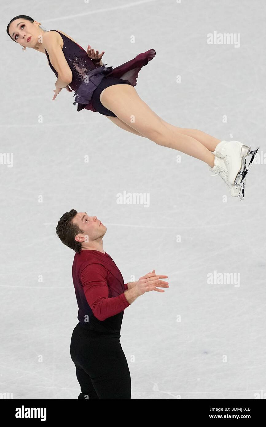 Lia Pereira and Trennt Michaud of Canada compete during the figure ...