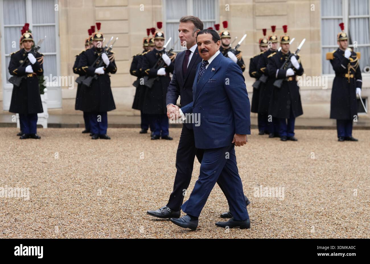 France's President Emmanuel Macron welcomes Bahrain's King Hamad bin ...