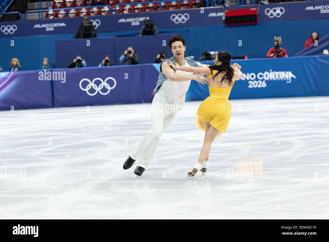 Wang Shiyue and Liu Xinyu from China perform their Ice Dance Rhythm ...