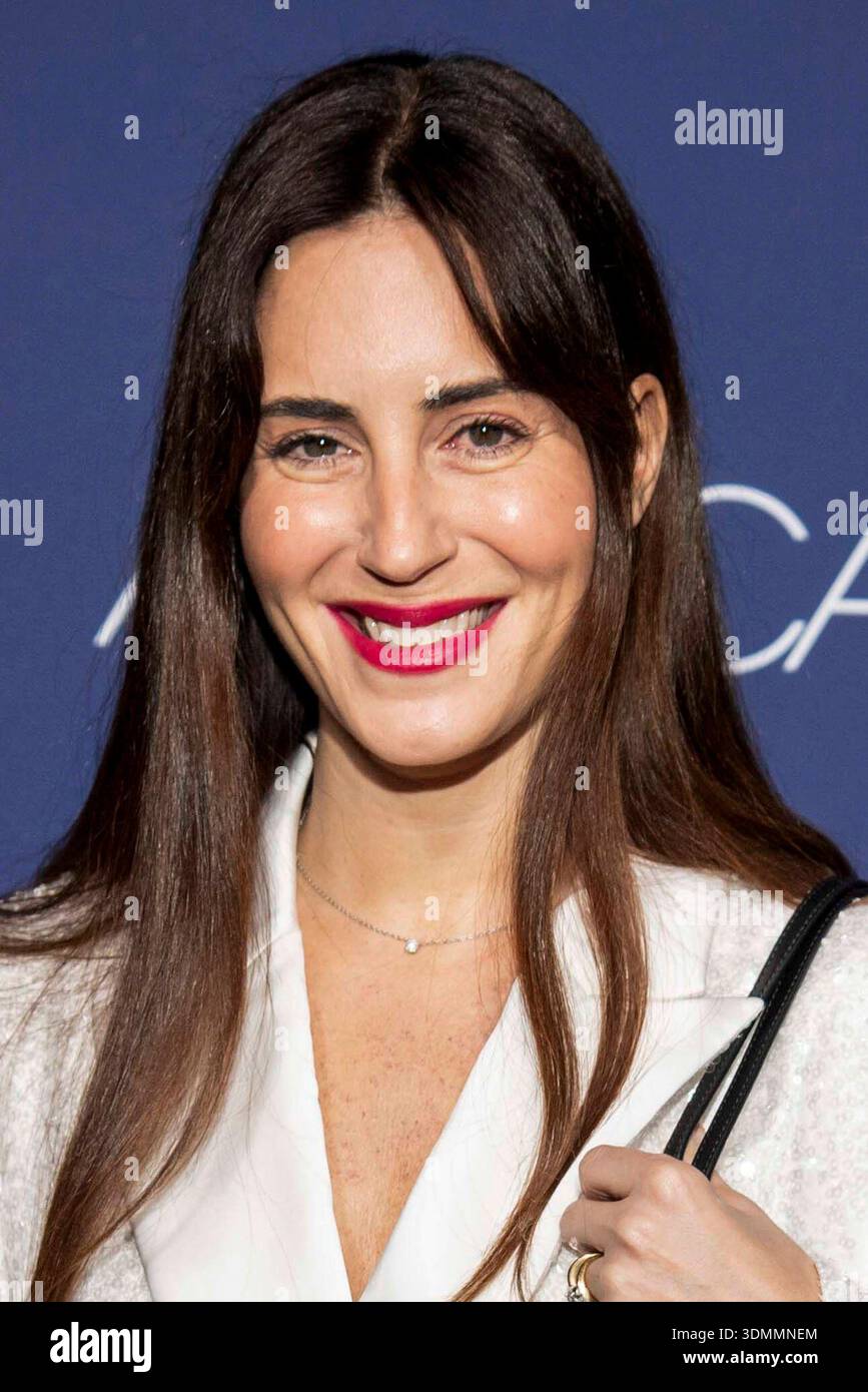 Gala Gonzalez zu Gast auf dem roten Teppich bei der Marc Cain Fashion ...