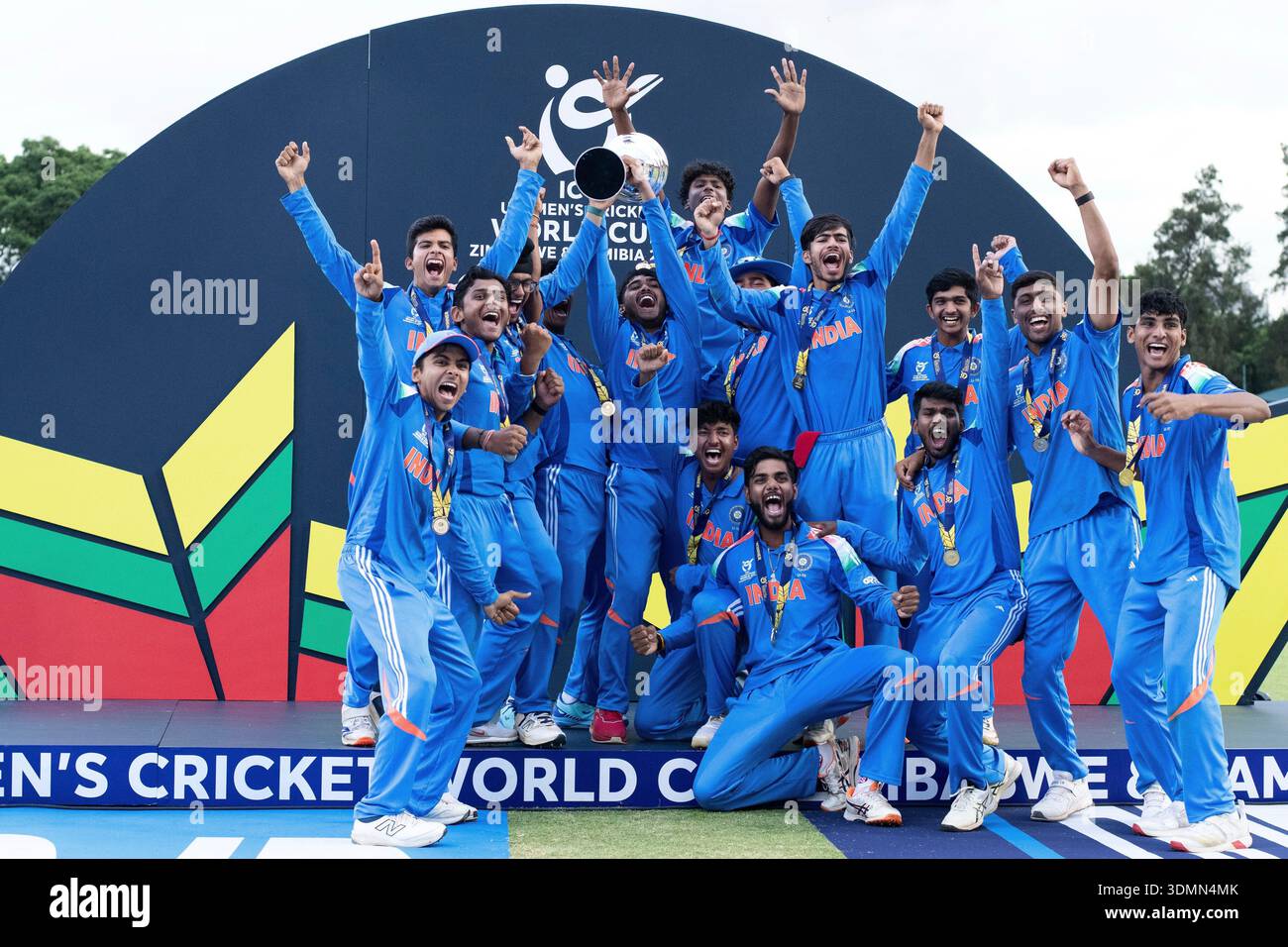 India's players celebrate winning the ICC men's Under-19 World Cup ...