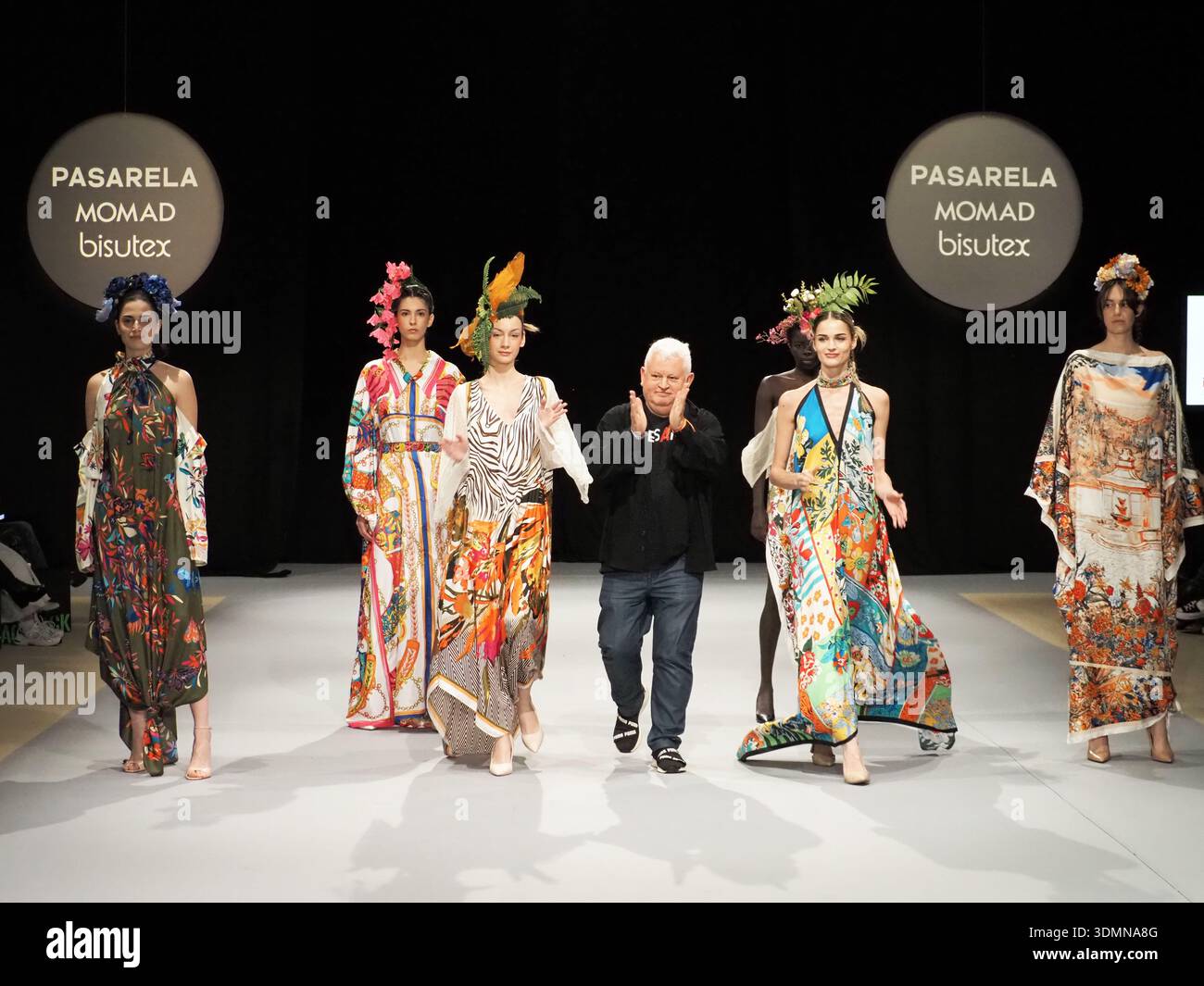 The model walks in the DI DE SANT fashion show at the MOMAD 2026 ...