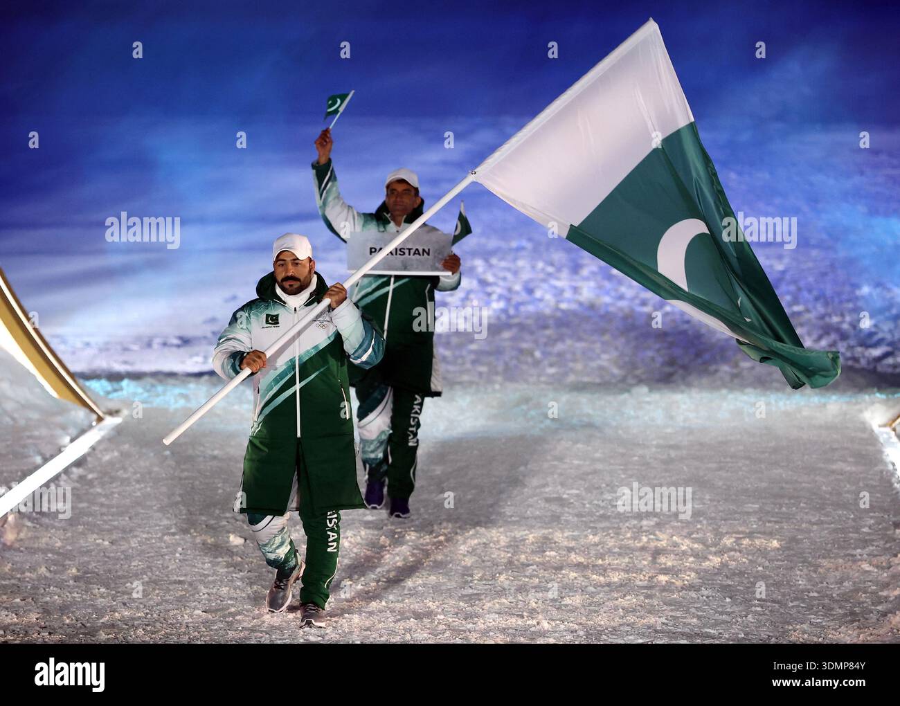 Athletes from Pakistan walk during the Olympic opening ceremony at the ...
