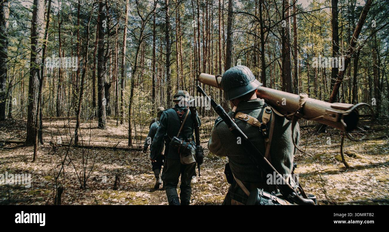Bazooka hi-res stock photography and images - Alamy