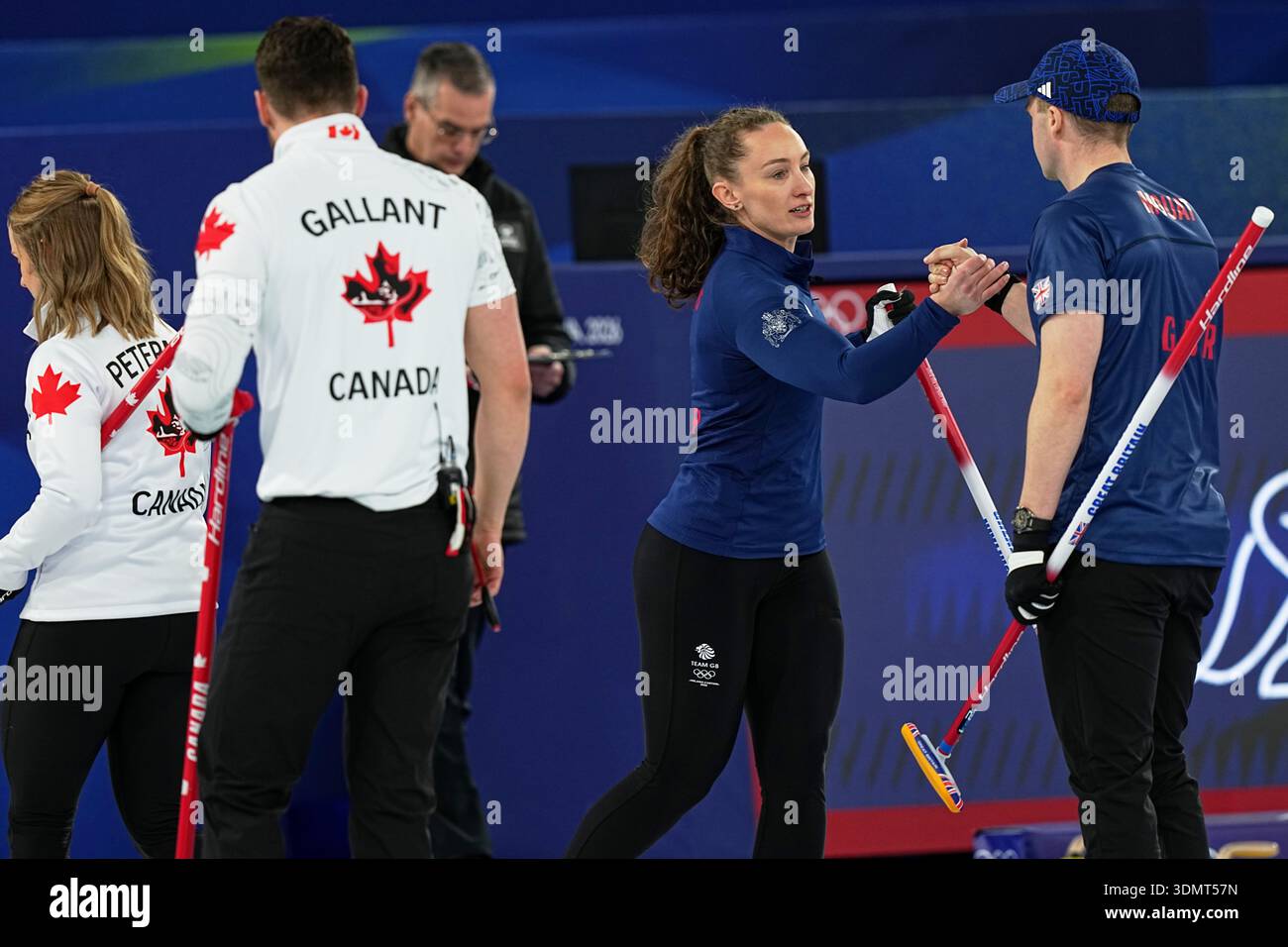 Britain's Jennifer Dodds, center, celebrates with teammate Bruce Mouat ...