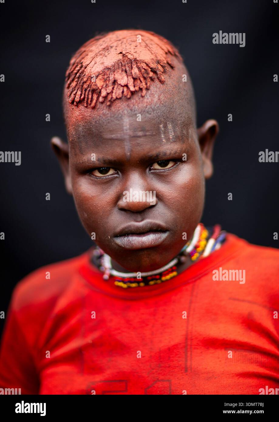 Menit woman with a cross shaped scarifications on the forehead, Omo ...