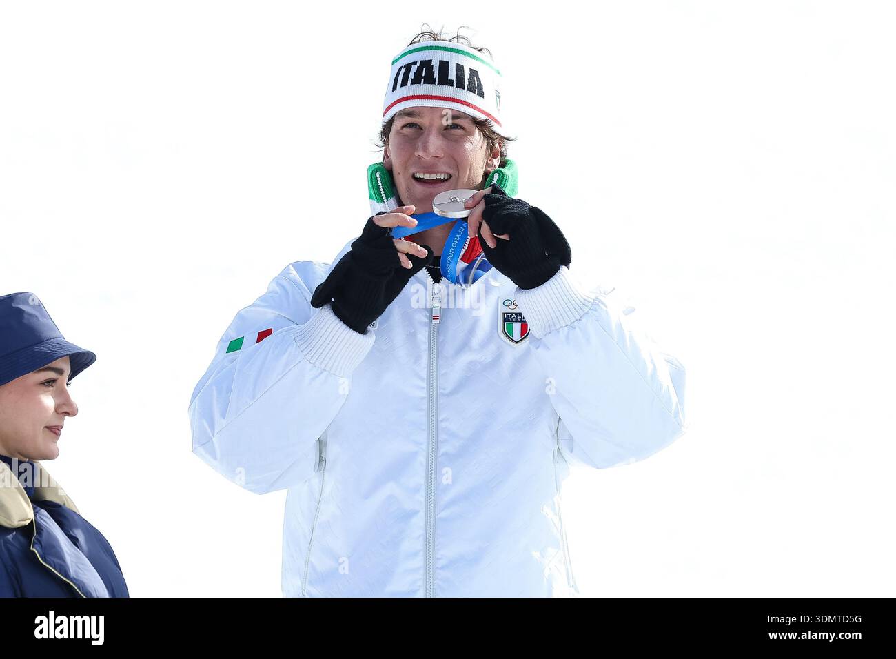 Giovanni Franzoni (ITA) shows the silver medal during the Olympic ...