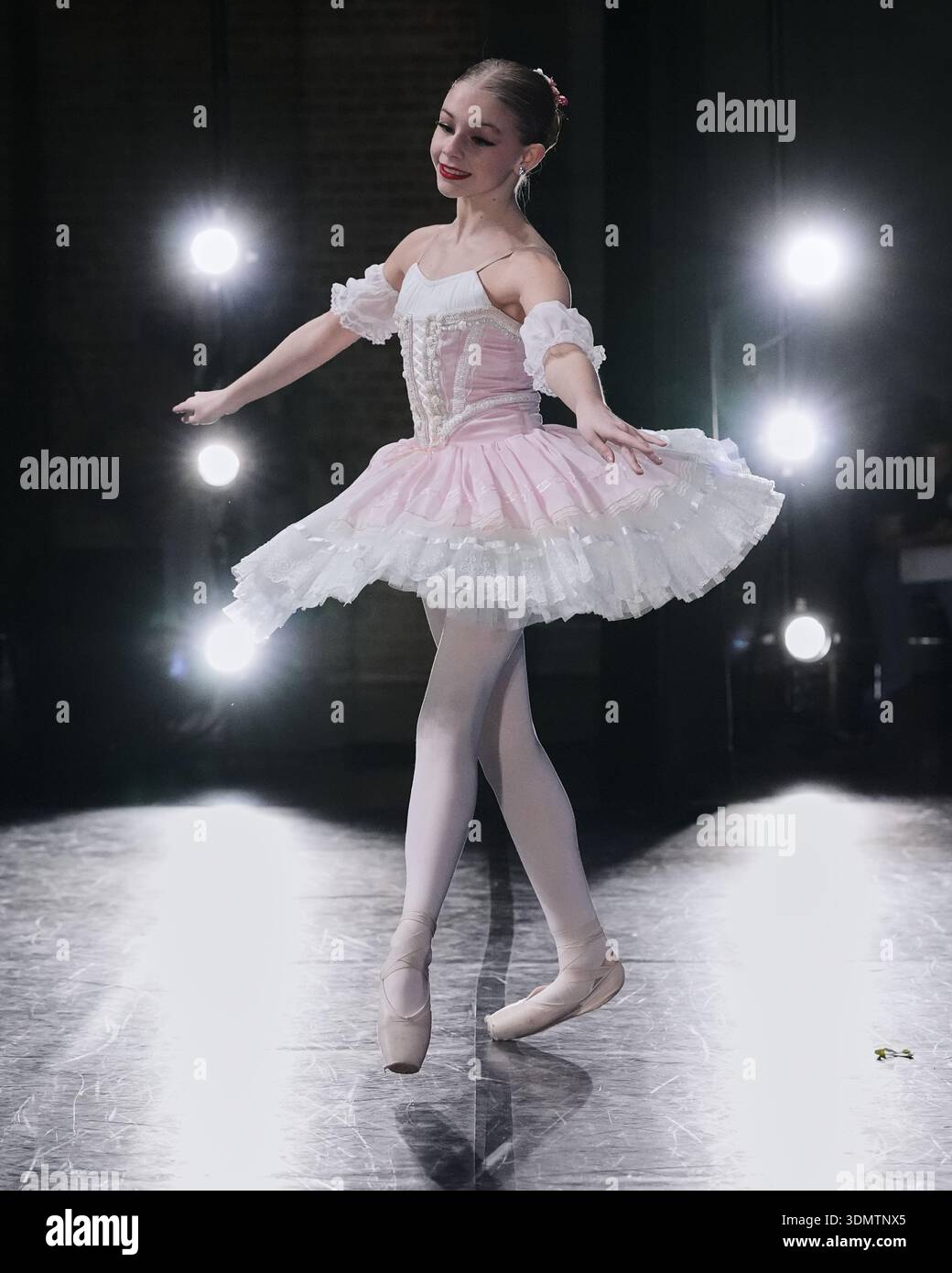 Anna Claire Peters performs for Junior Classical Competition Women Ages ...