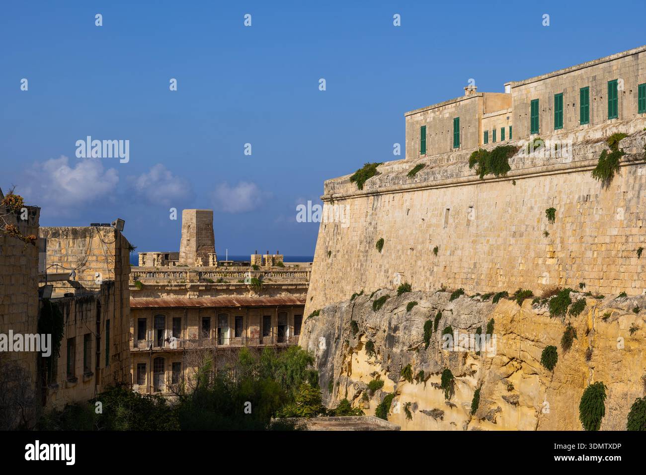 Fort Saint Elmo with Ball's Bastion (Conception Bastion) in Valletta ...