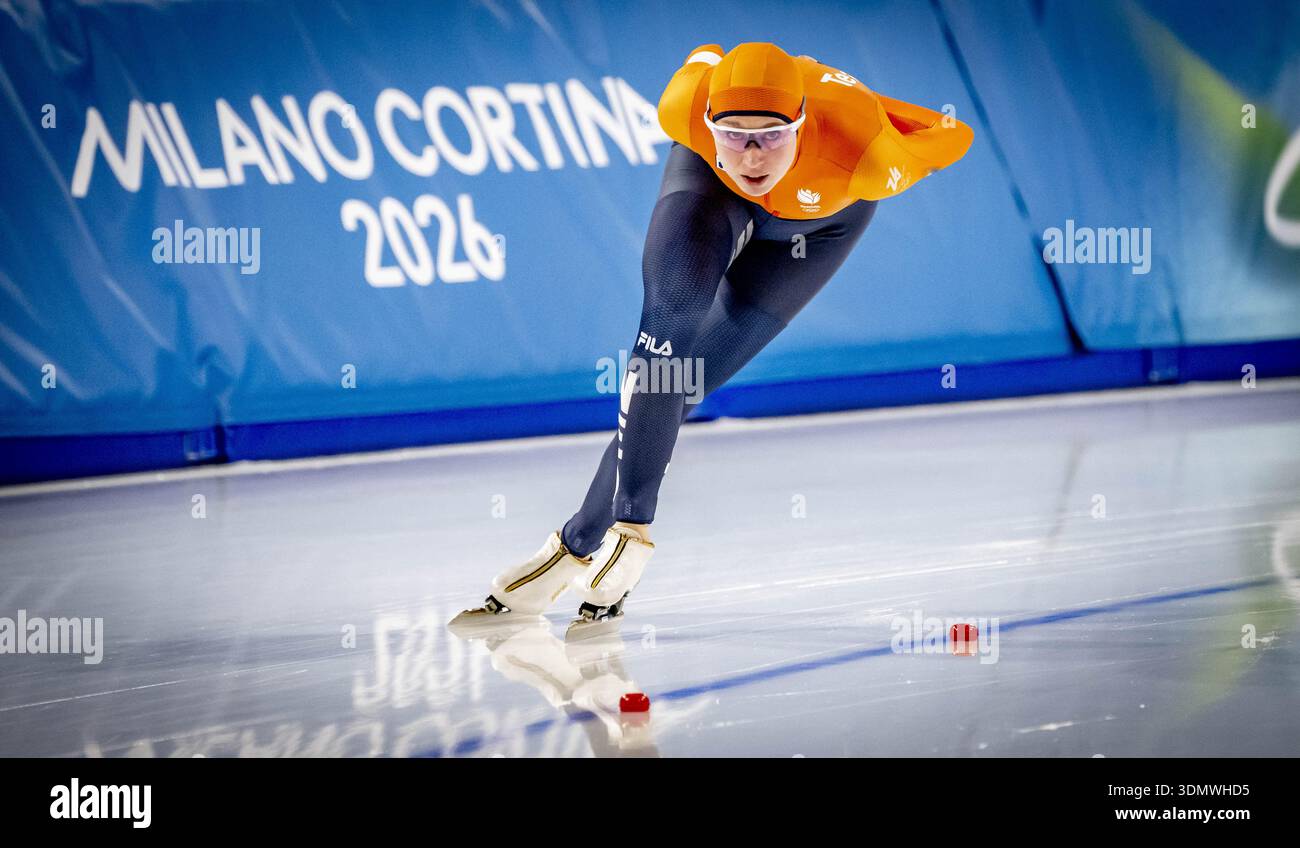MILAN - Merel Conijn IN action 3000 meters women's final Milano Speed ...