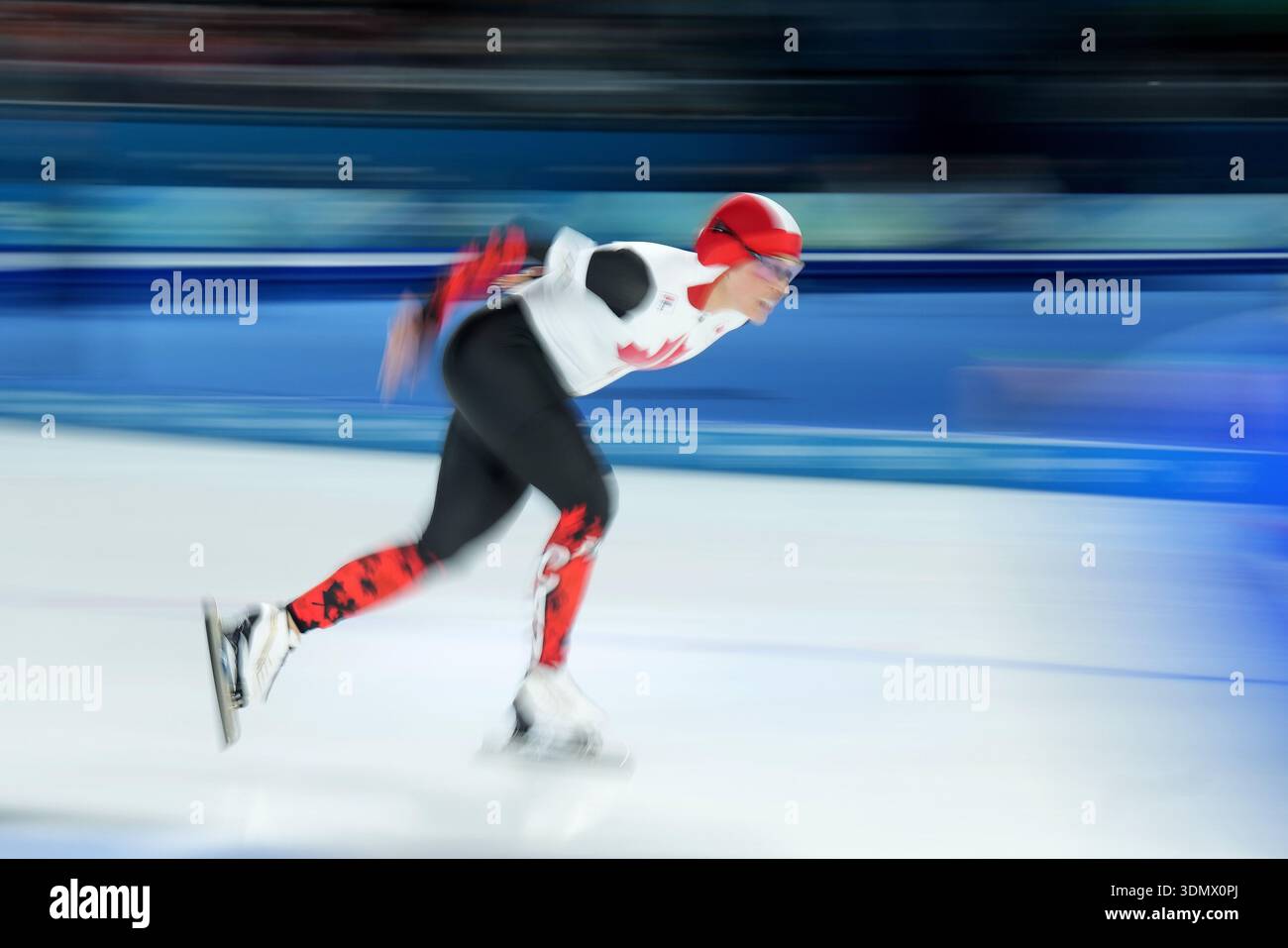 Canada's Valerie Maltais competes in the women's 3000m speed skating ...