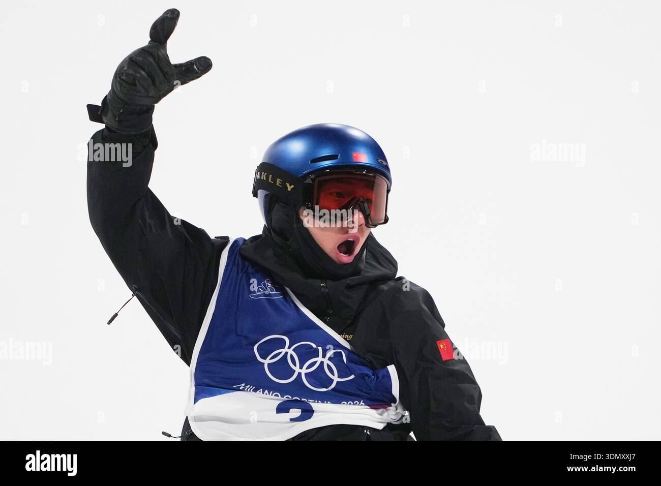 China's Su Yiming celebrates during the men's snowboarding big air ...