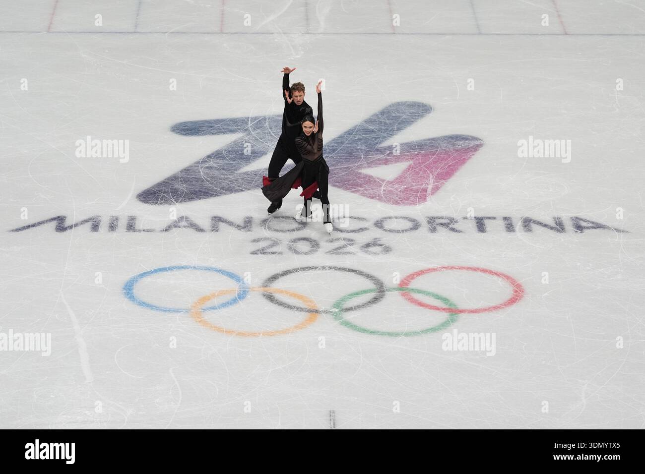 Madison Chock and Evan Bates of the United States compete during the ...
