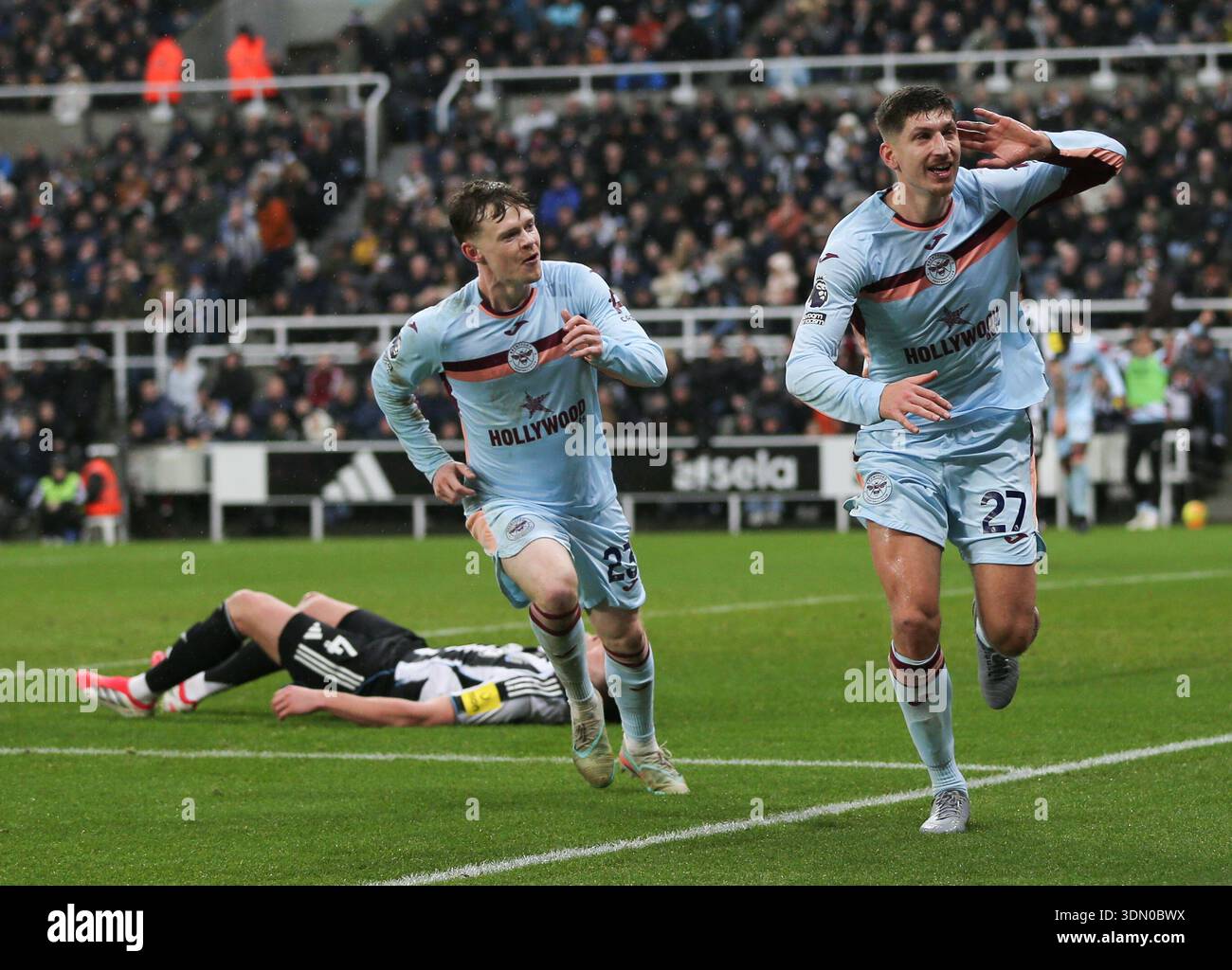 Vitaly Janelt of Brentford celebrates his goal during the Premier ...