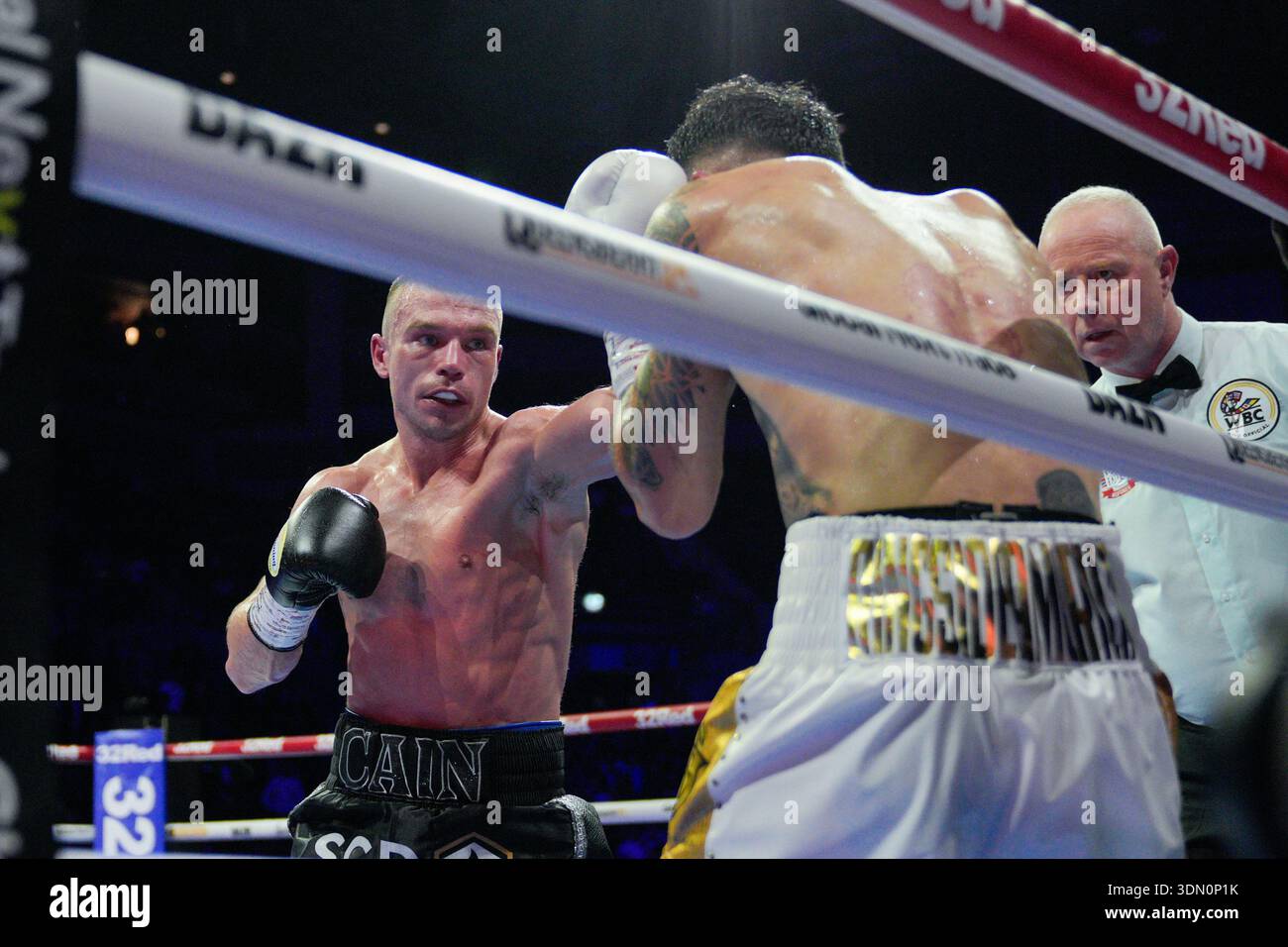 Andrew cain boxing hi-res stock photography and images - Alamy