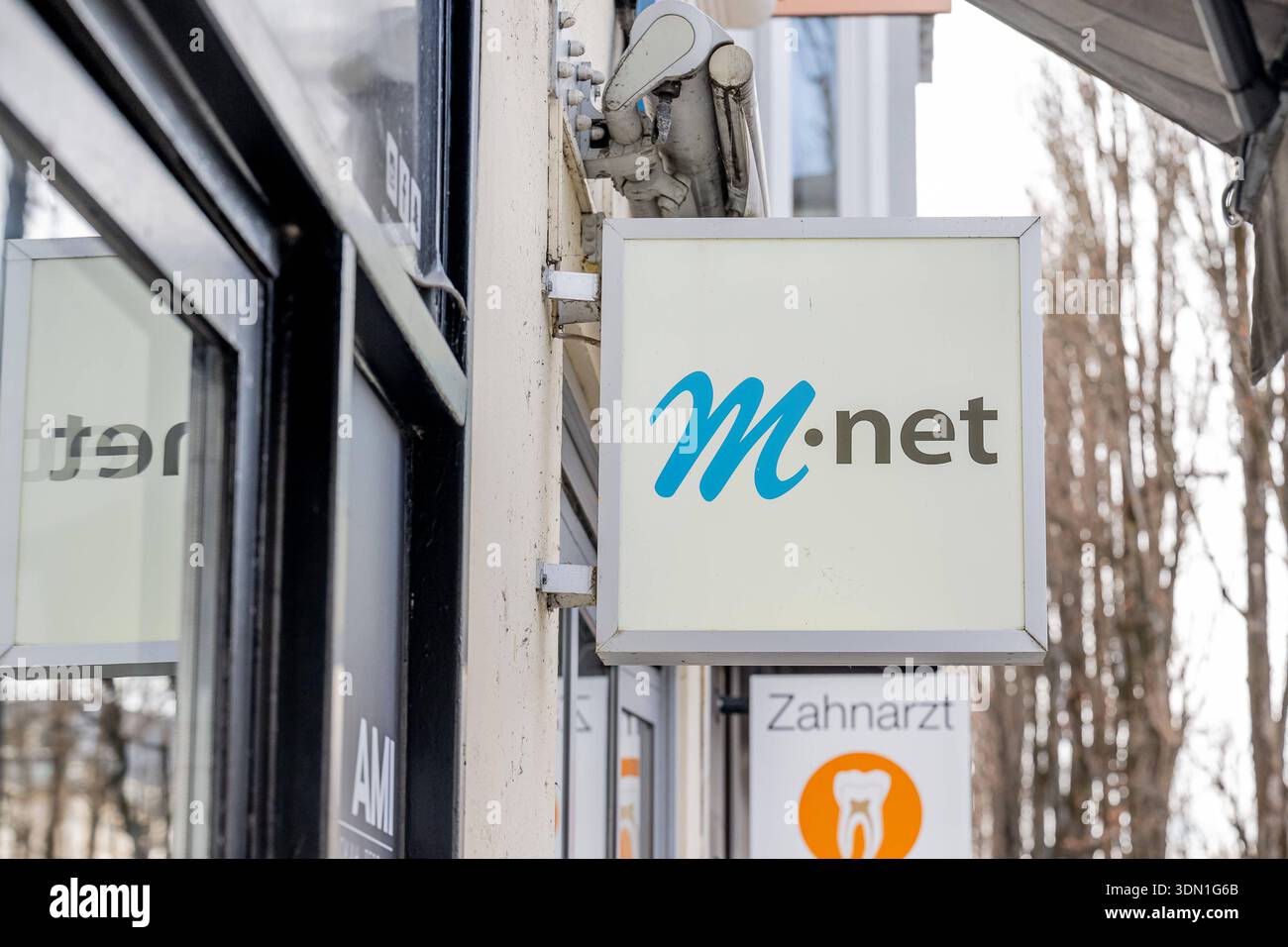 Muenchen GER, Themenbild Wirtschaft, Firmenlogos in Muenchen, 07.02. ...