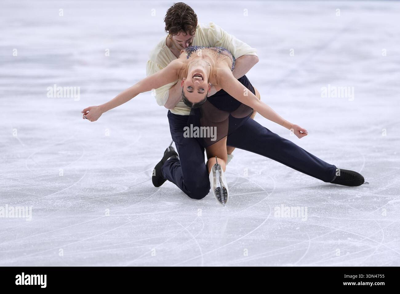 Sara Conti and Niccolo Macii of Italy compete during the figure skating ...