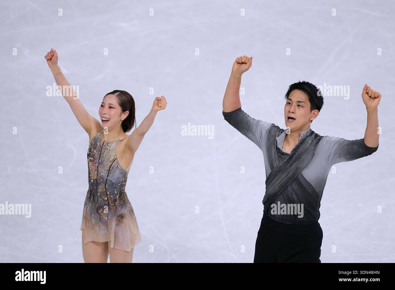 Riku Miura and Ryuichi Kihara of Japan compete during the figure ...