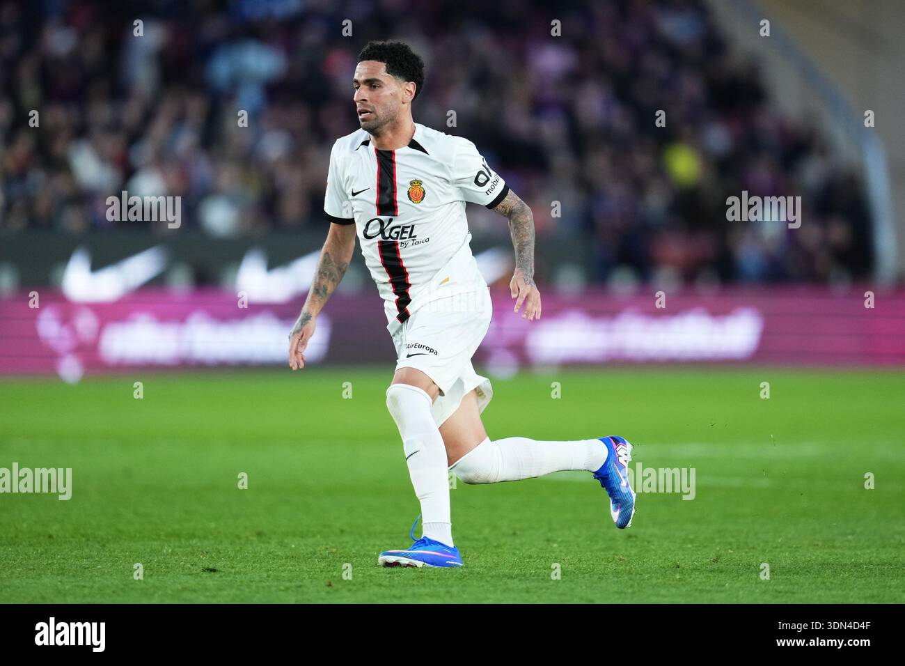 Barcelona, Spain. 08th Feb, 2026. Omar Mascarell of RCD Mallorca during ...