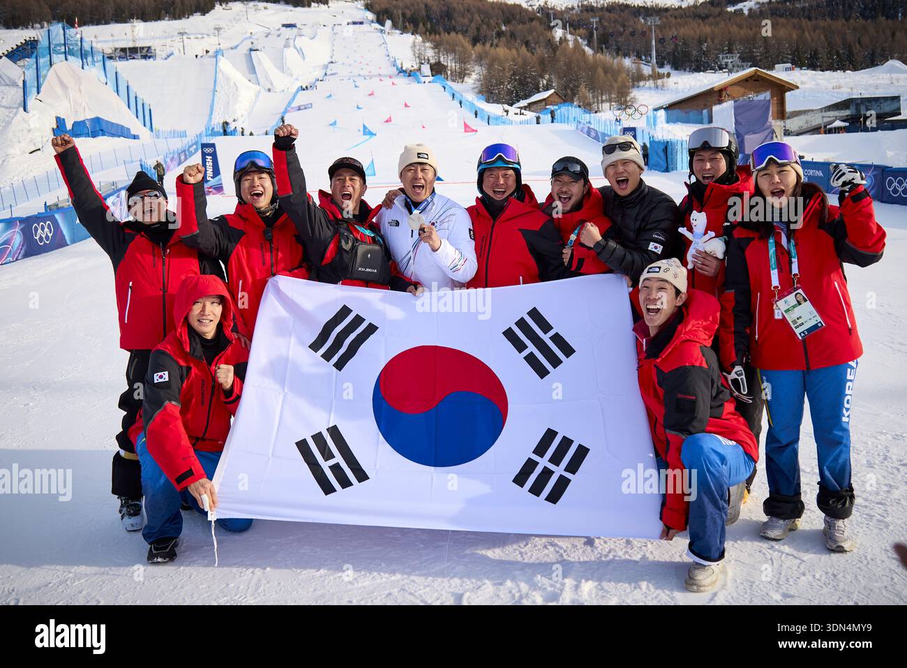 KIM Sangkyum of South Korea, Snowboard Men's Parallel Giant Slalom ...