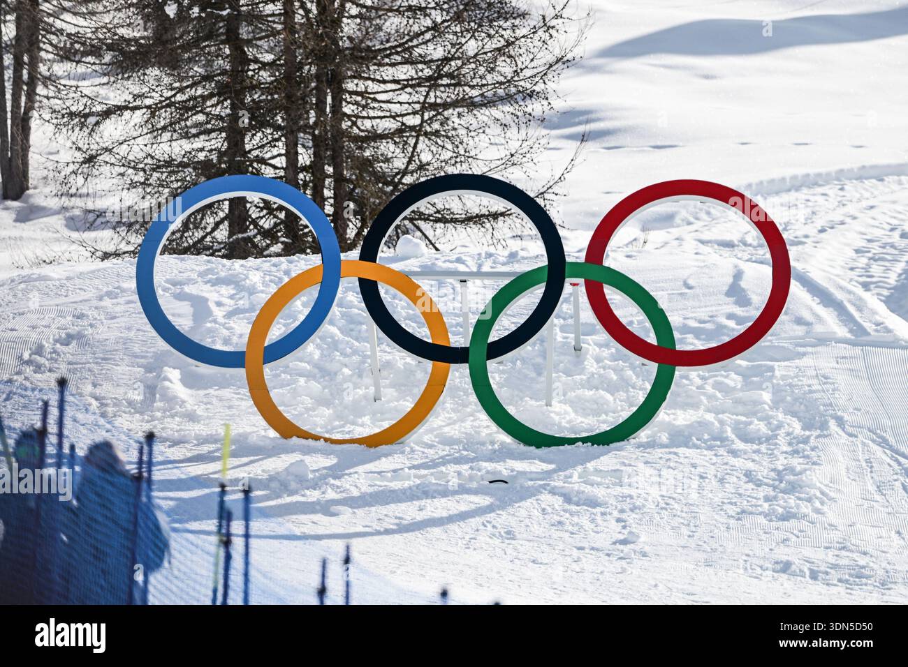 Livigno, Italy. 08th Feb, 2026. Olympic rings, Snowboard Parallel Giant ...