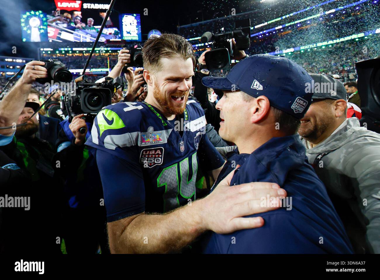 Mike macdonald seahawks 2026 hi-res stock photography and images - Alamy