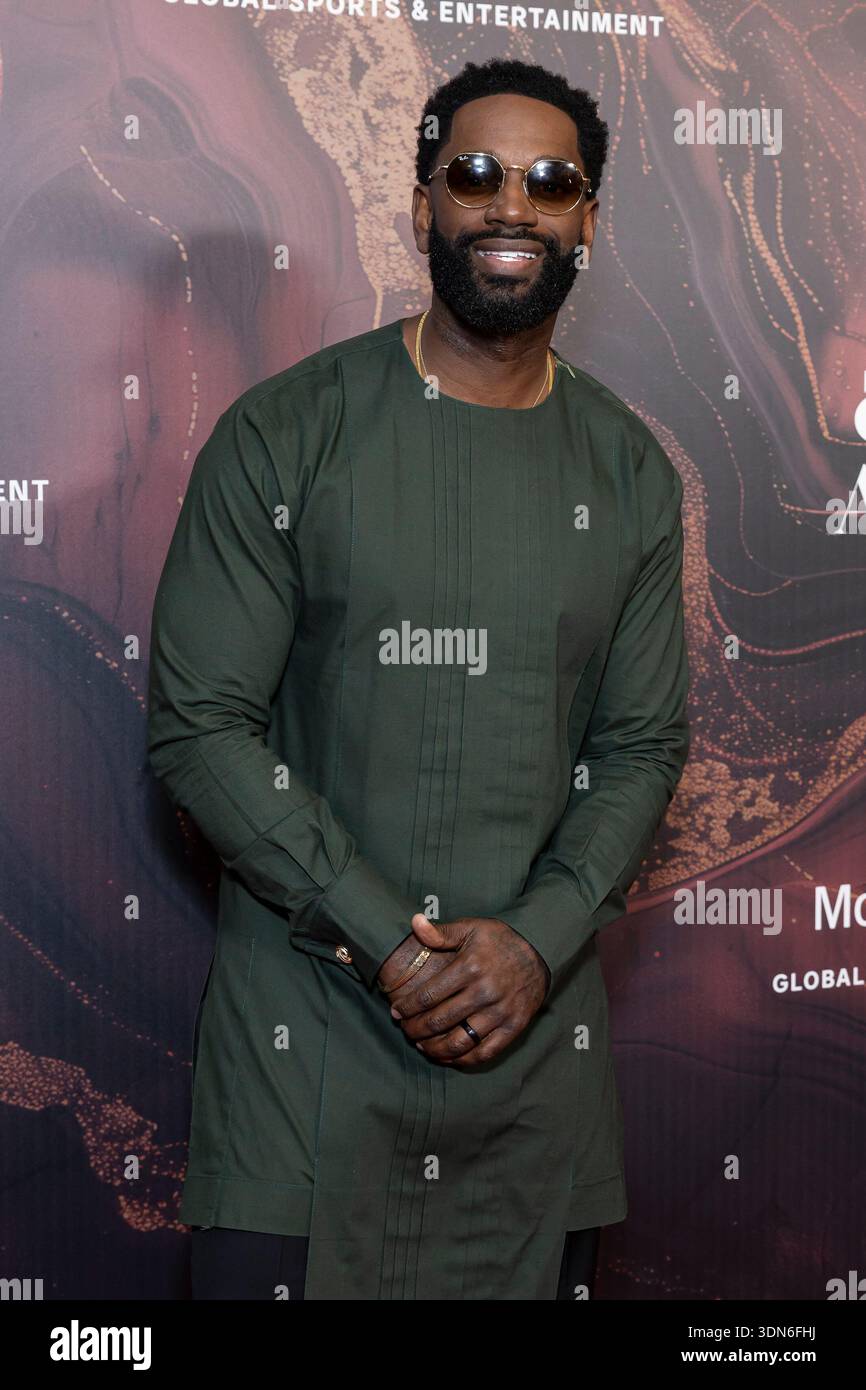 Mo McRae attends the arrivals of the 17th Annual AAFCA Awards at The ...