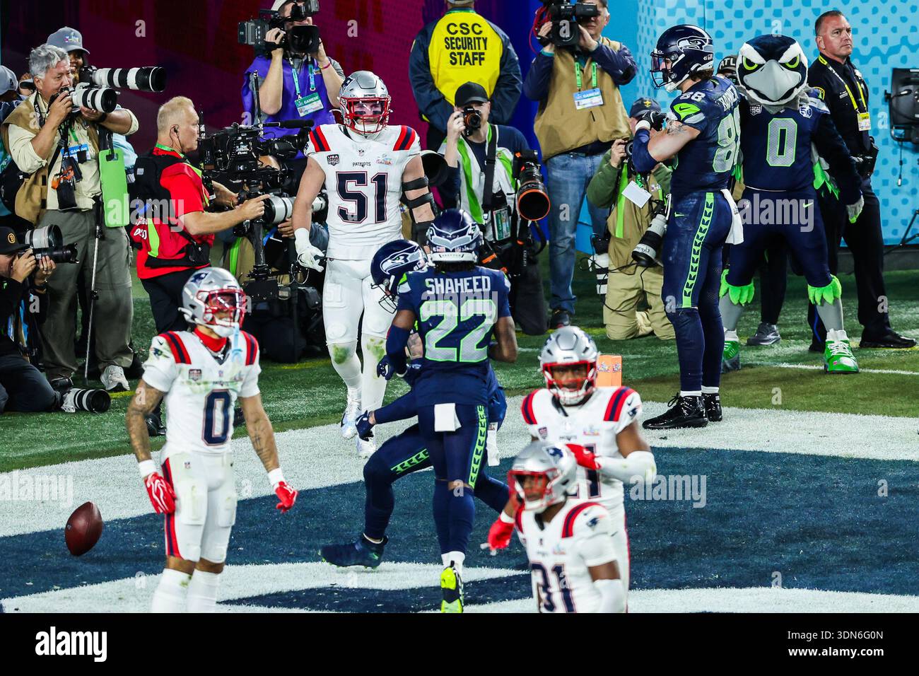 Seattle Seahawks Tight End #88 AJ Barner catches a touchdown during the ...
