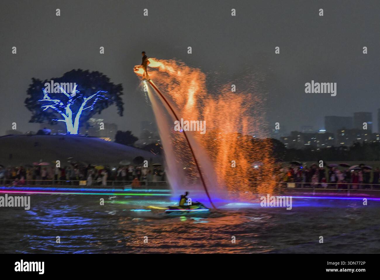 Visitors gather at the Qingxiu Mountain Lantern Festival in Nanning ...