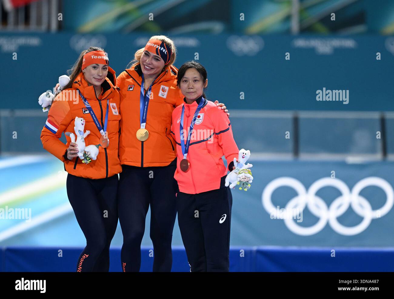 (L-R) Femke KOK of the Netherlands, silver, Jutta LEERDAM of the ...
