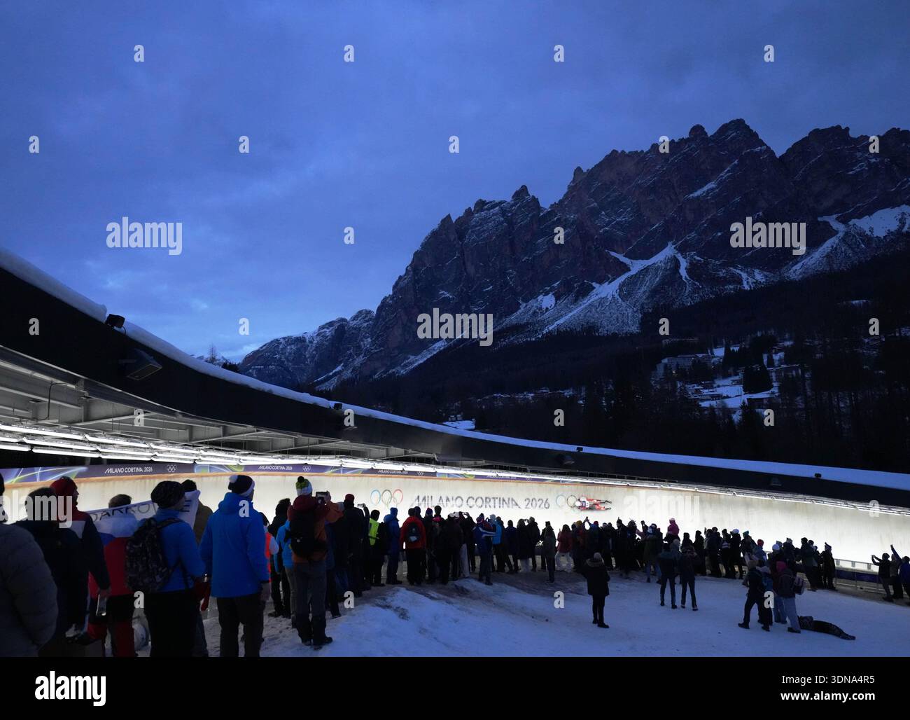 (260209) -- CORTINA D'AMPEZZO, Feb. 9, 2026 (Xinhua) -- Trinity Ellis ...