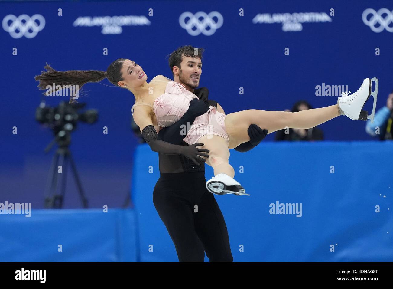 Laurence Fournier Beaudry and Guillaume Cizeron of Team France compete ...